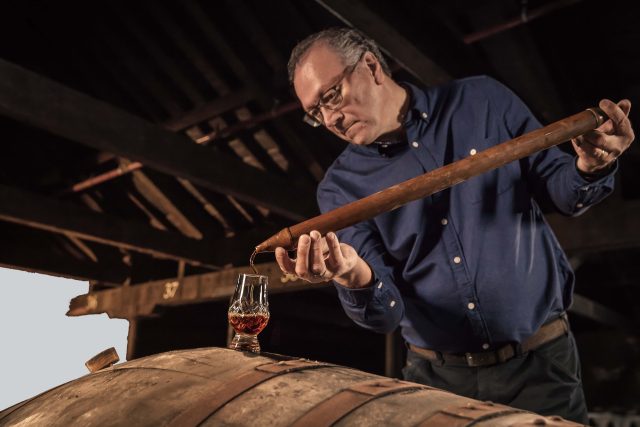 Billy Leighton, Master Blender Emeritus of Irish Distillers, visited ...